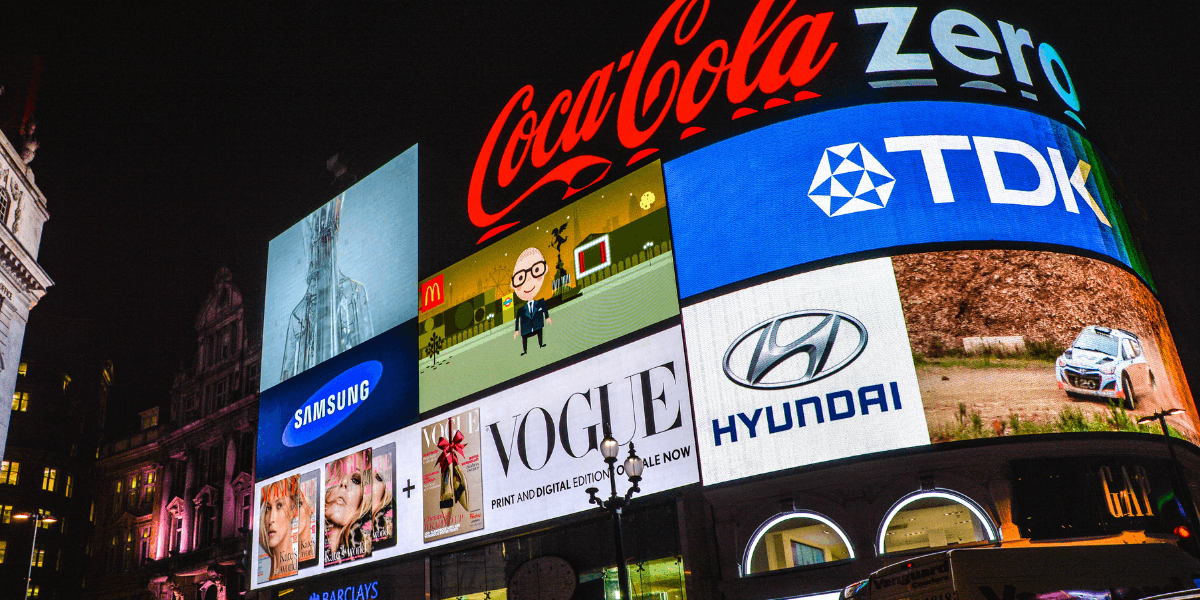 Digital out-of-home (DOOH) advertising: Everything you need to know